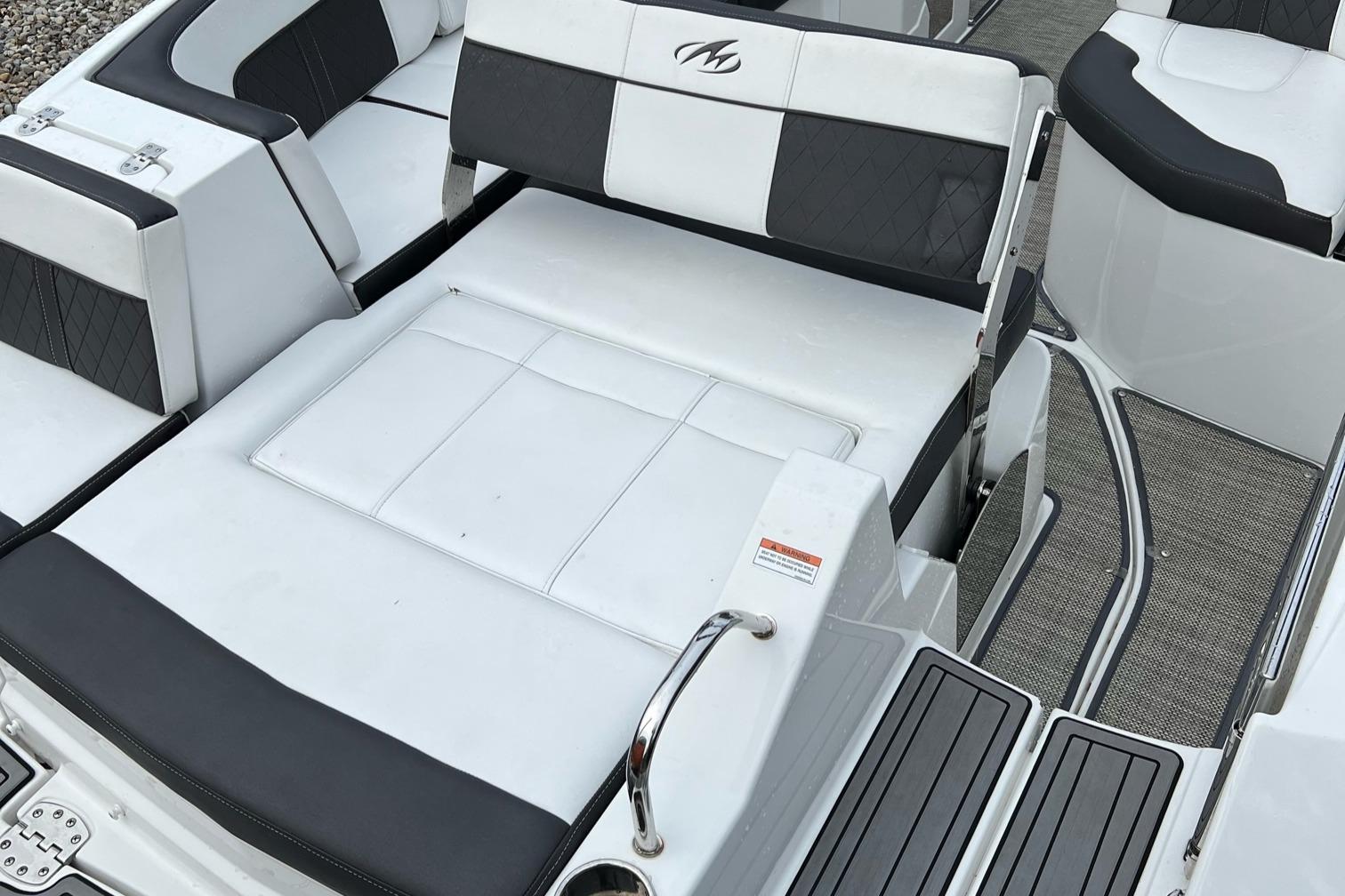 Monterey M65 - Boats for Sale - Seamagazine