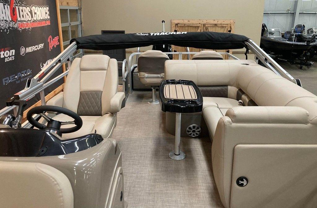 Sun Tracker SportFish™ 22 DLX - Boats for Sale - Seamagazine