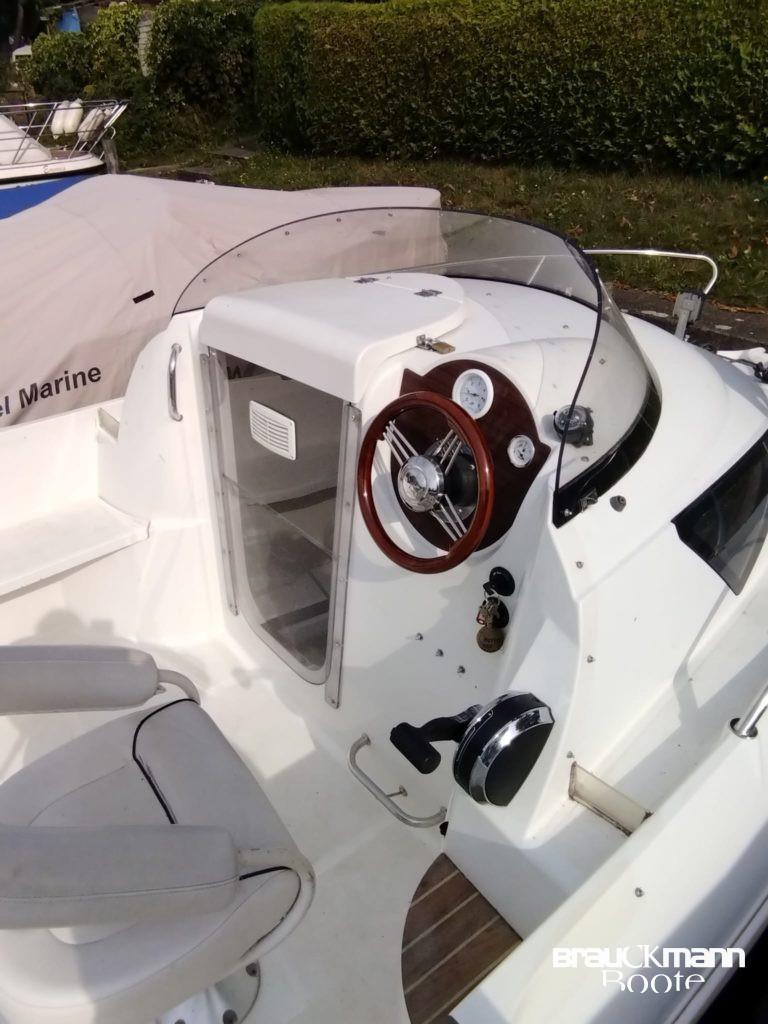 Quicksilver 510 - Boats for Sale - Seamagazine