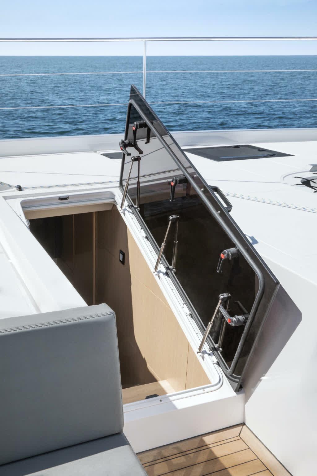 Privilege signature 580 - Boats for Sale - Seamagazine