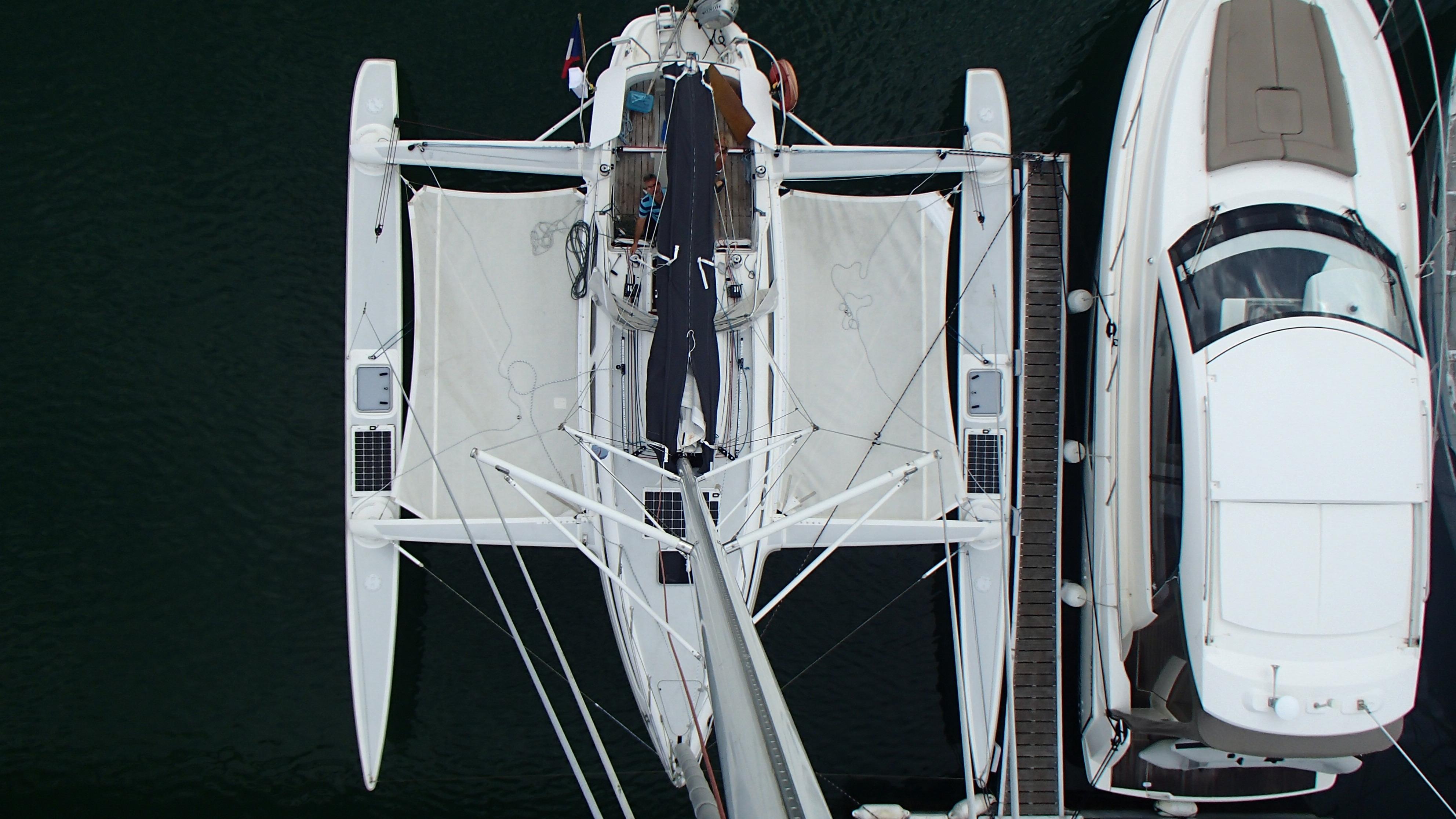 Dragonfly 920 Extreme - Boats for Sale - Seamagazine