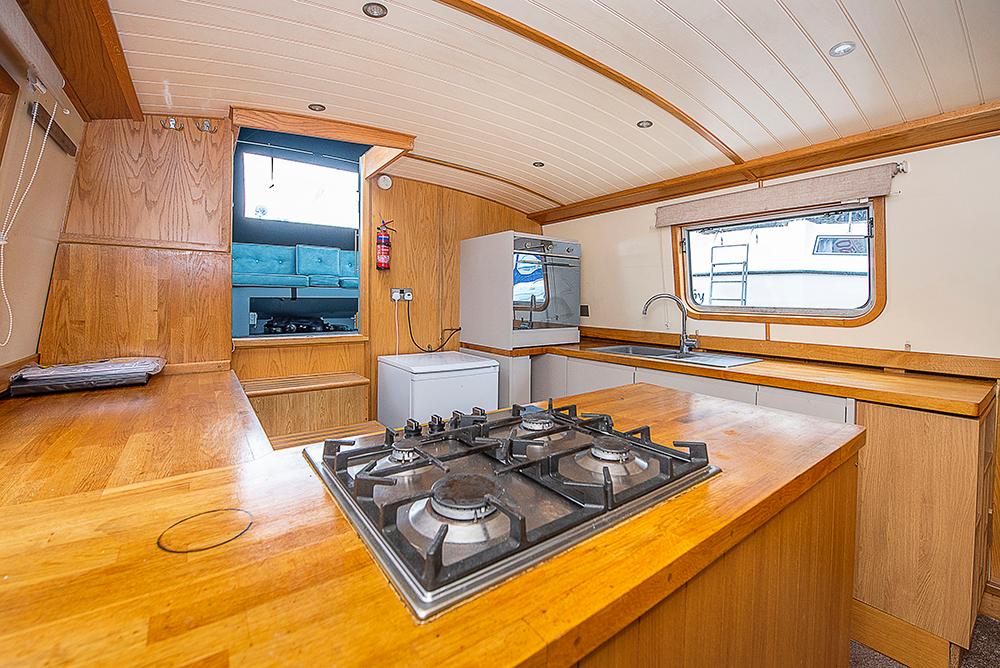 Wide Beam Narrowboat Collingwood 58x11 - Boats for Sale - Seamagazine