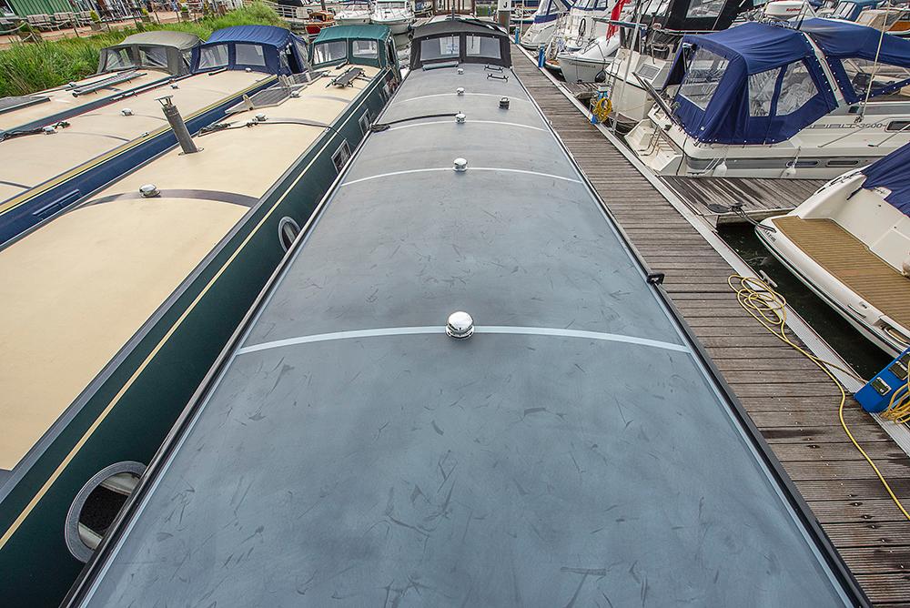 Wide Beam Narrowboat Collingwood 58x11 - Boats for Sale - Seamagazine