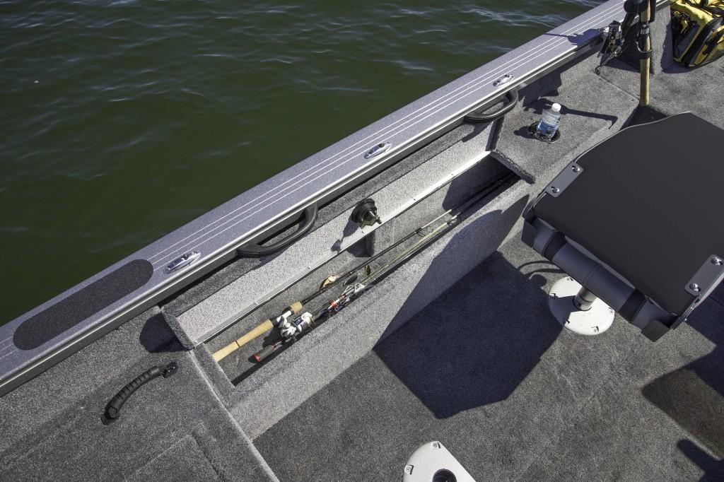 Crestliner 1850 Fish Hawk - Boats for Sale - Seamagazine