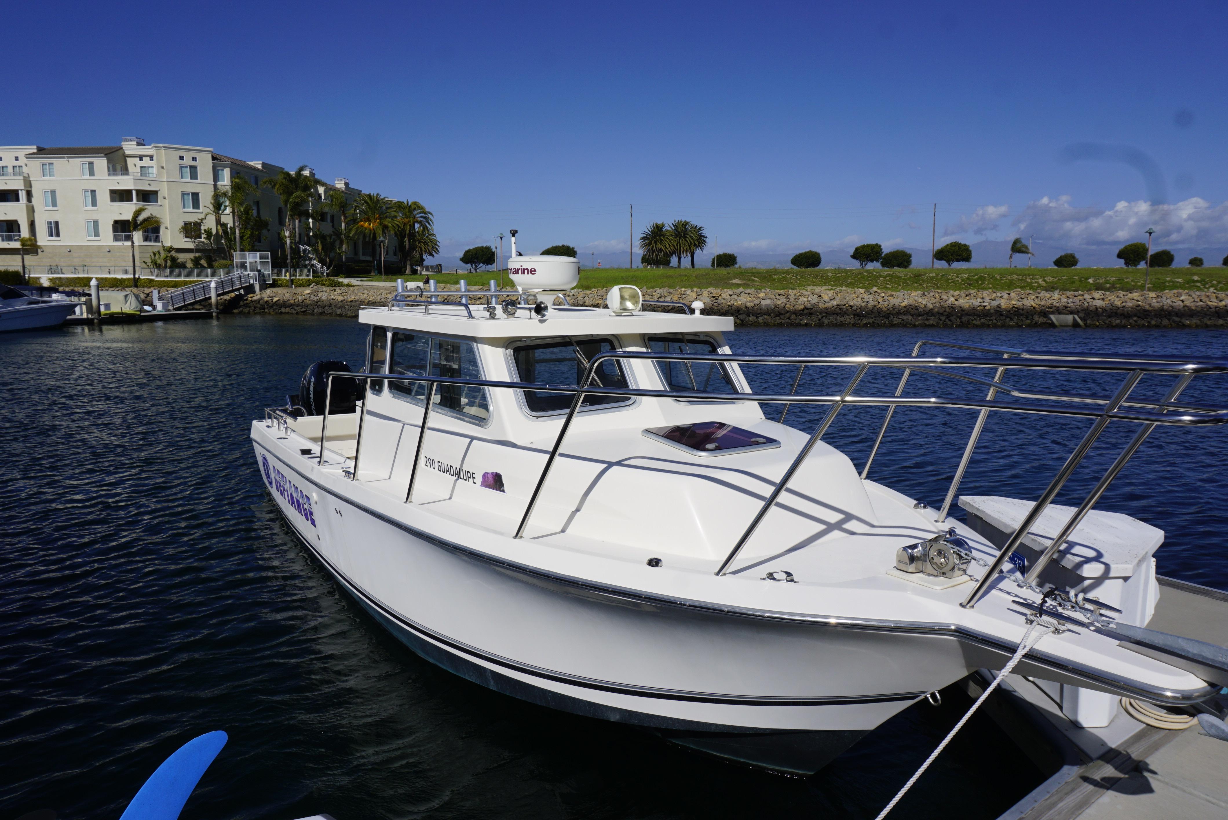 Defiance Guadalupe 290 EX - Boats for Sale - Seamagazine