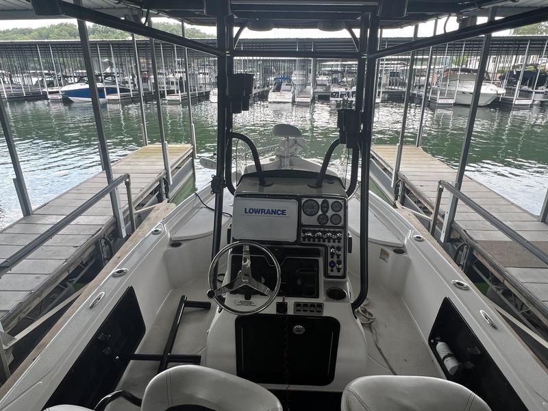 Blue Wave Pure Bay 2200 - Boats for Sale - Seamagazine