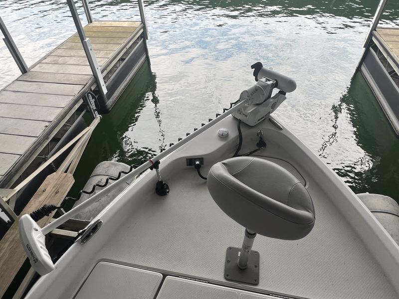 Blue Wave Pure Bay 2200 - Boats for Sale - Seamagazine