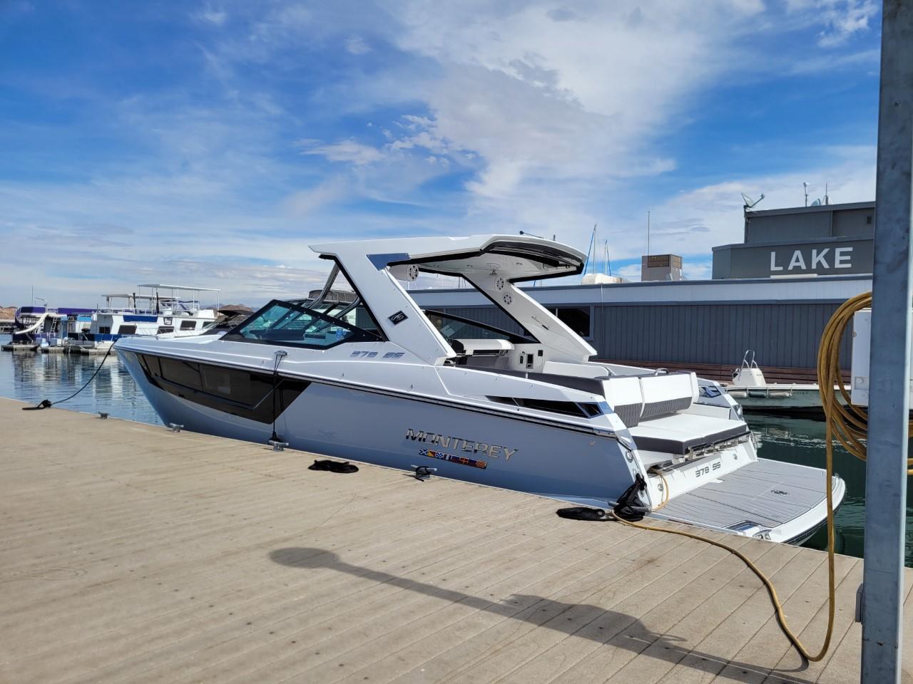 Monterey 378SS - Boats for Sale - Seamagazine