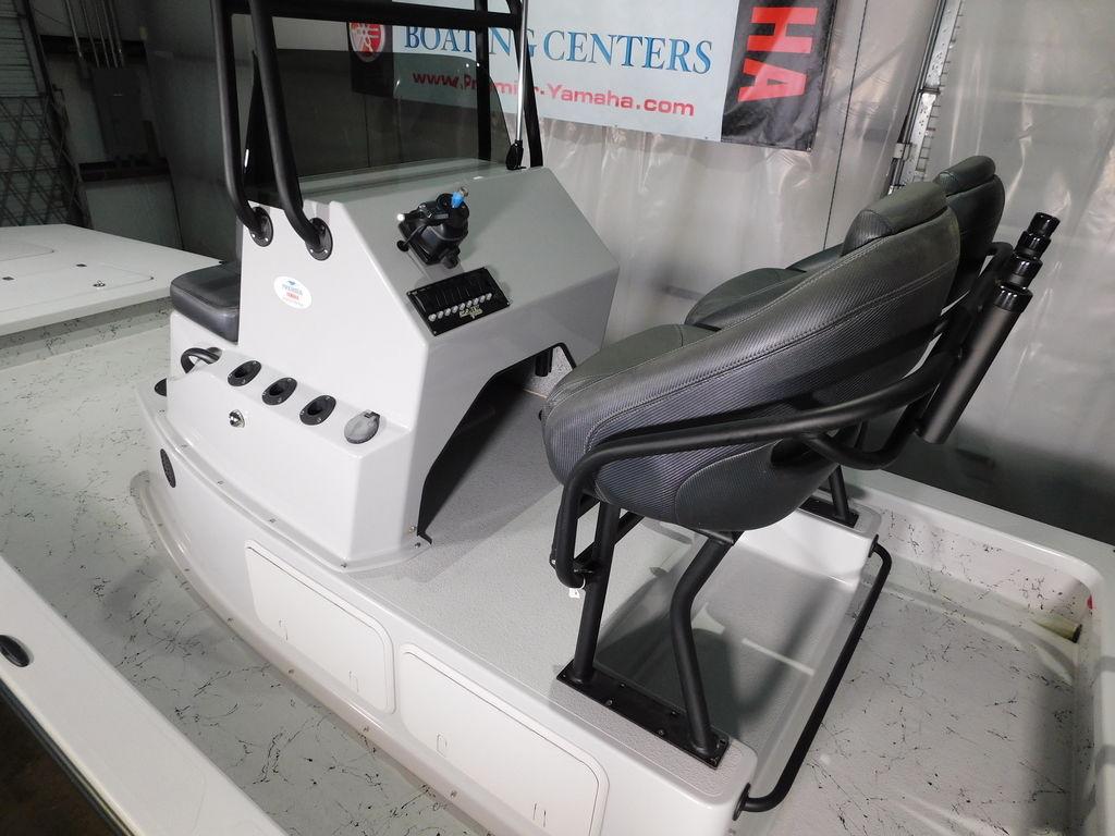 Majek 25 ILLUSION - Boats for Sale - Seamagazine