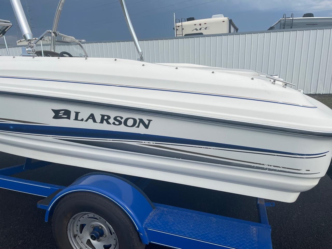 Larson 180 Sport I O - Boats for Sale - Seamagazine