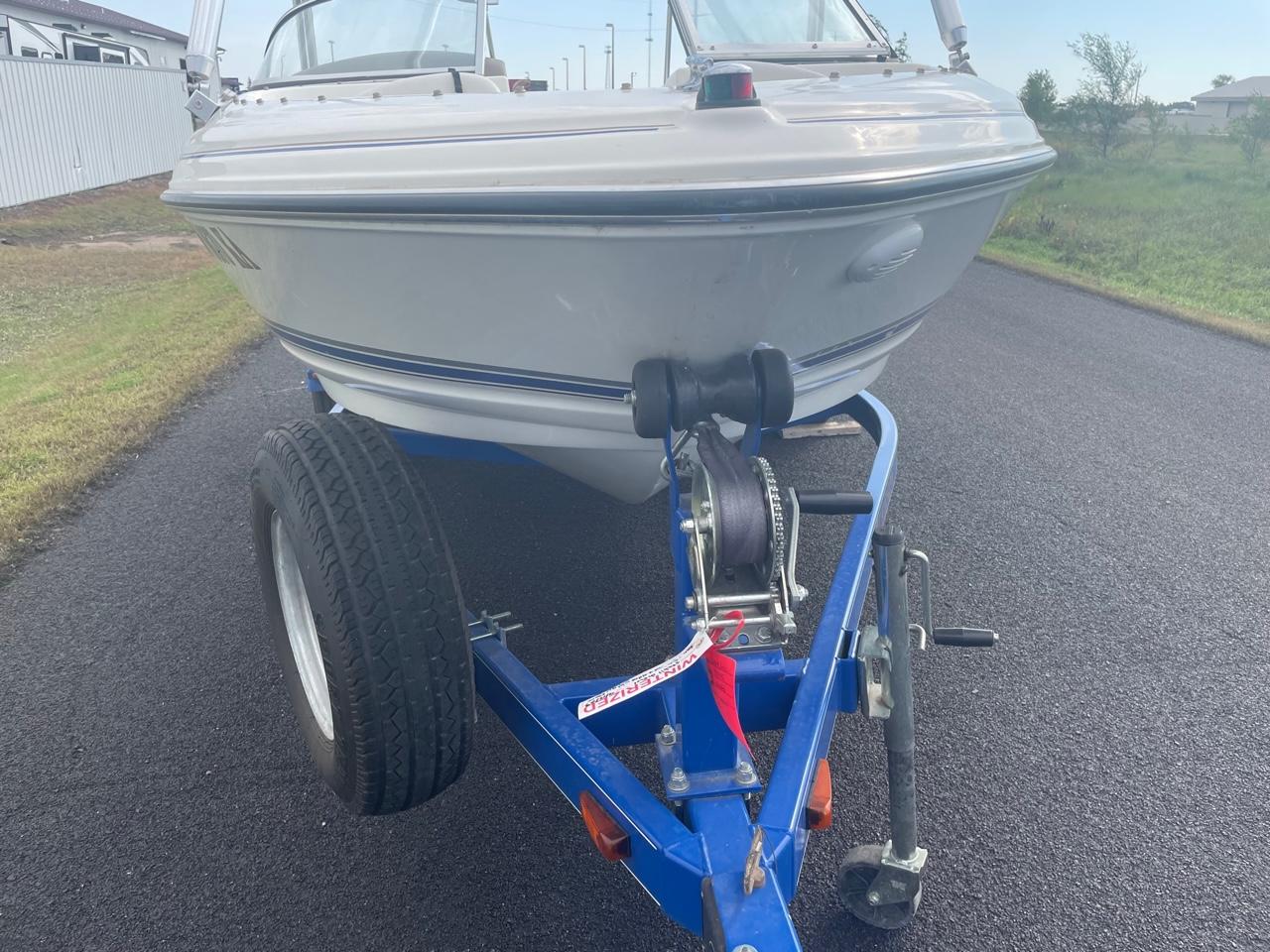 Larson 180 Sport I O - Boats for Sale - Seamagazine