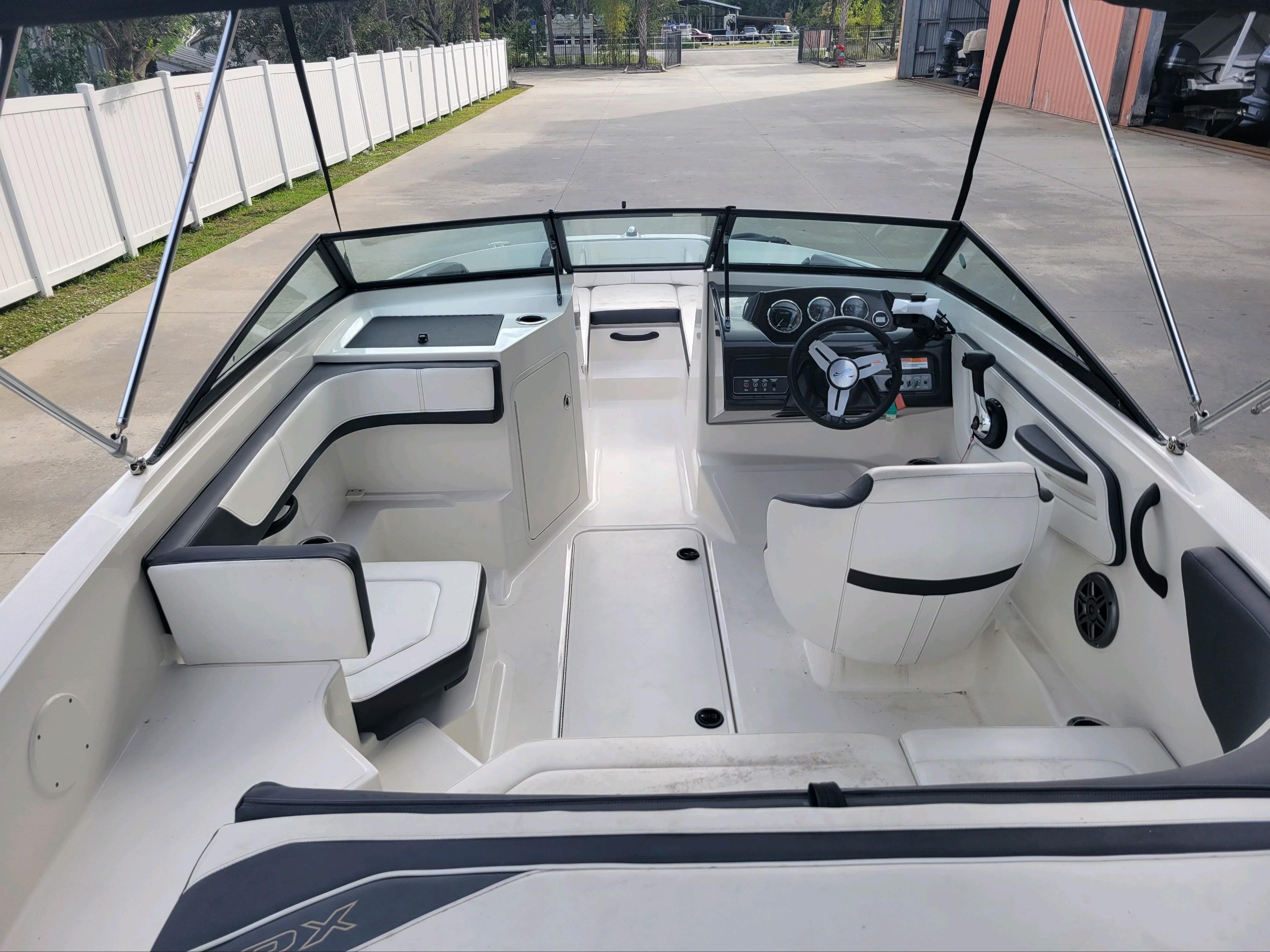 Sea Ray 19 SPX - Boats for Sale - Seamagazine