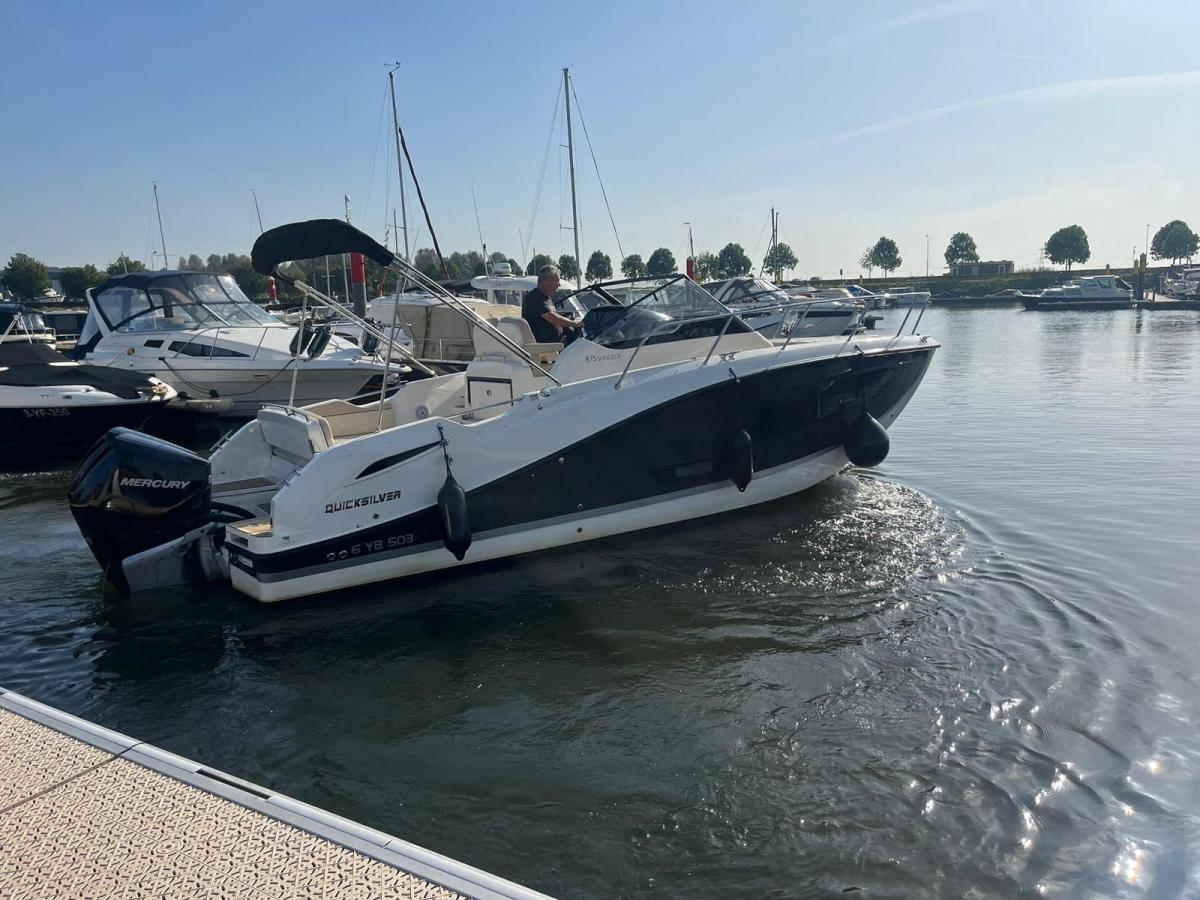 Quicksilver 875 Activ Sundeck - Boats for Sale - Seamagazine