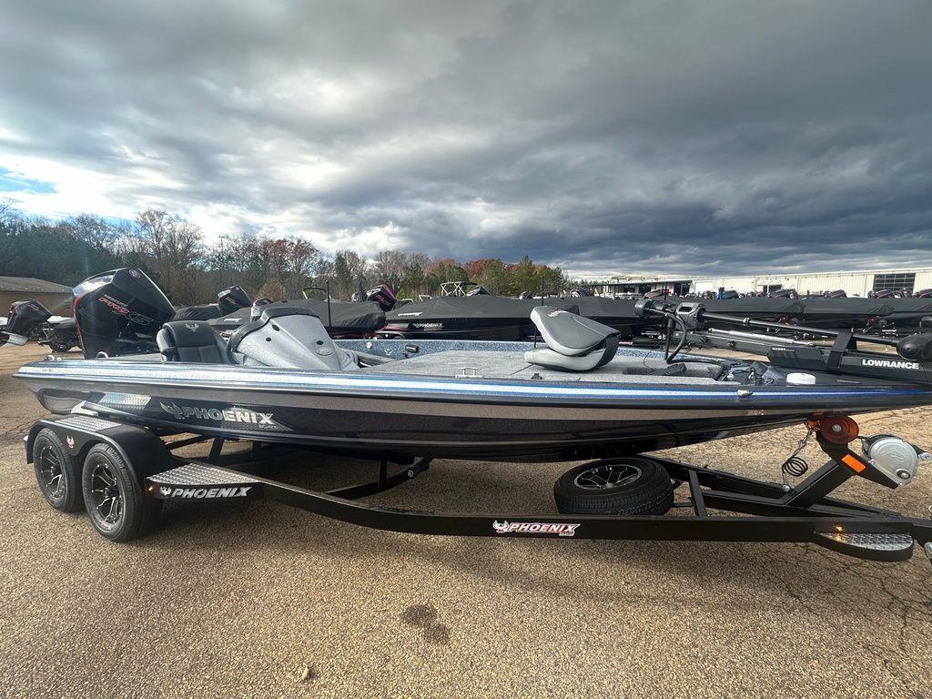 Phoenix 920 Elite - Boats for Sale - Seamagazine