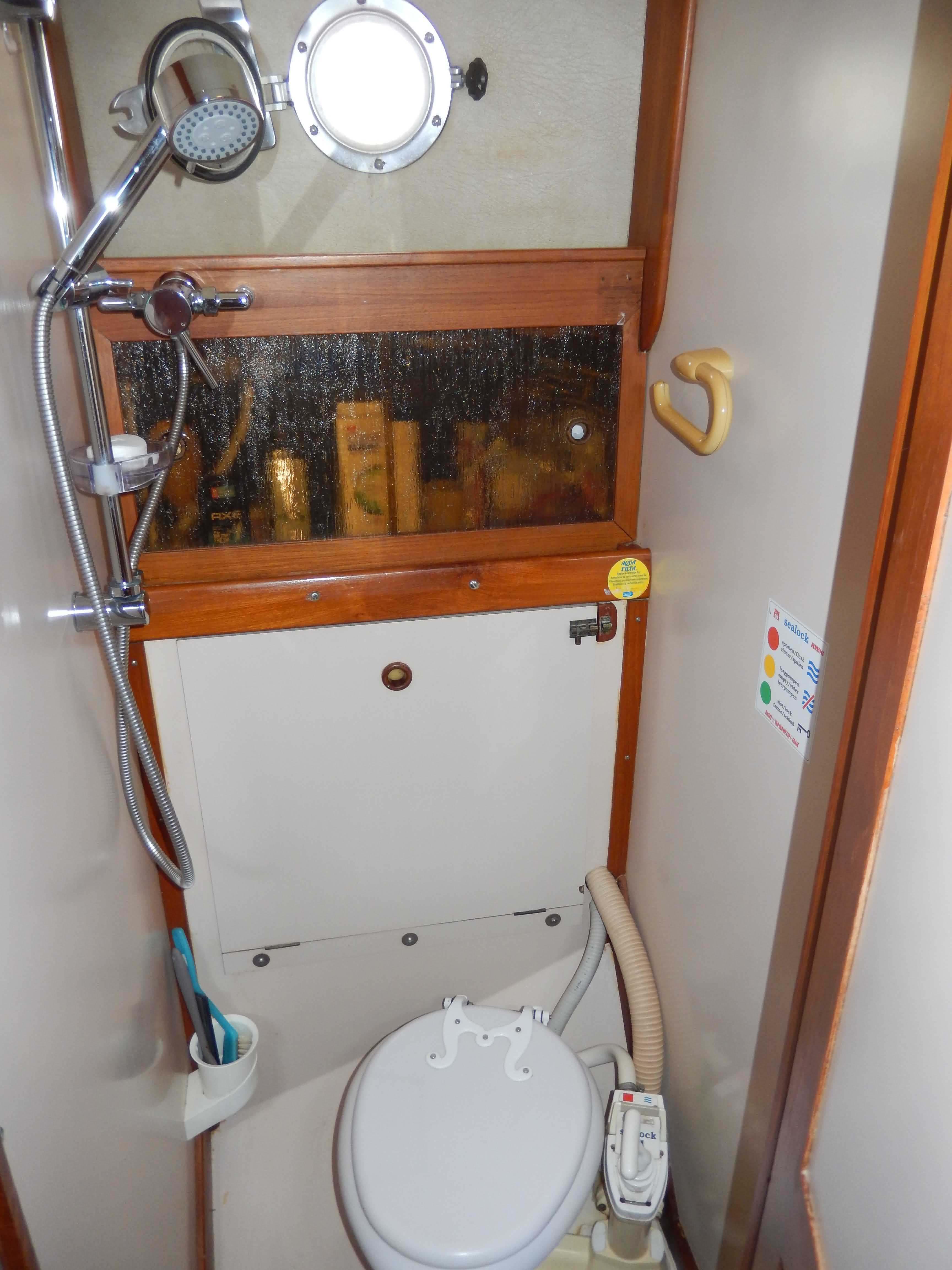 Fisher 34 - Boats for Sale - Seamagazine