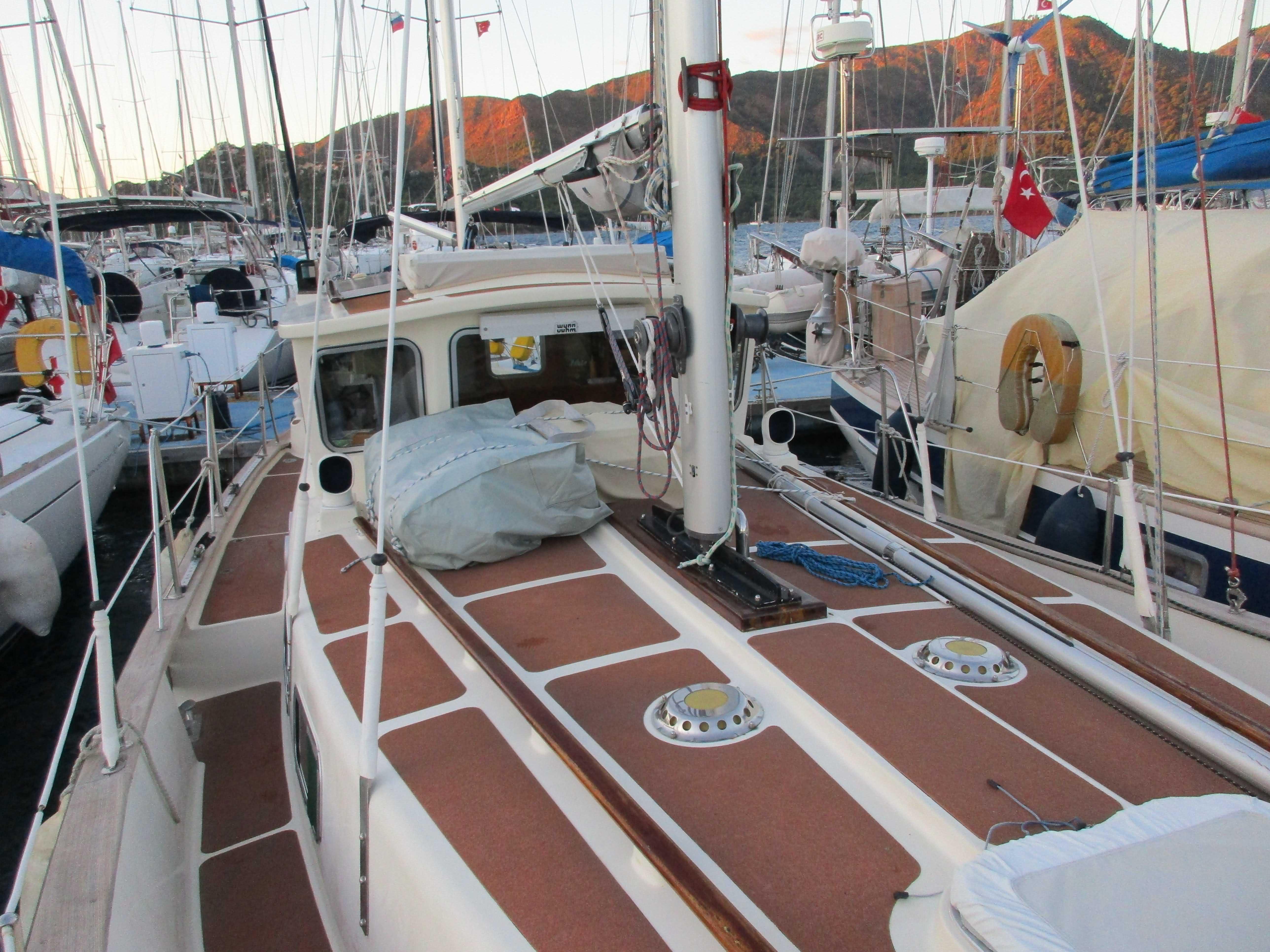 Fisher 34 - Boats for Sale - Seamagazine