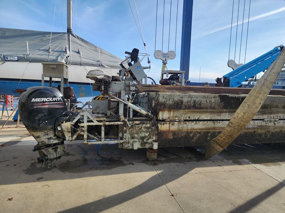 Commercial Truckable Spud Barge w Crane - Boats for Sale - Seamagazine
