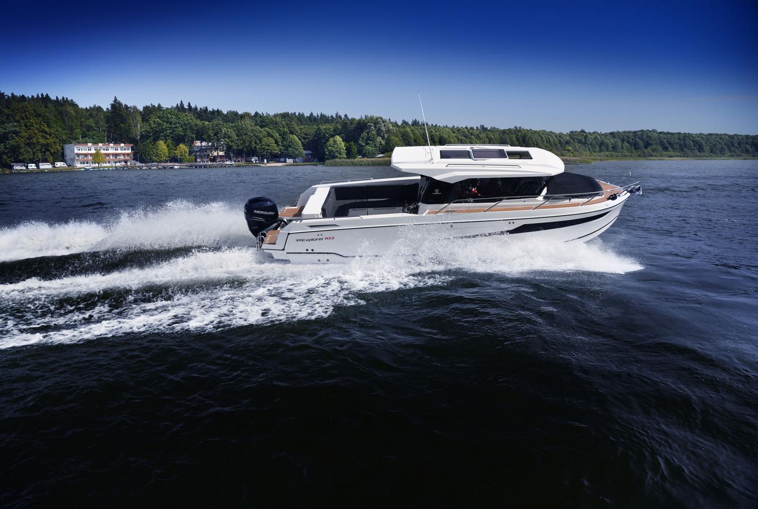 Parker Poland 920 Explorer Max - Boats for Sale - Seamagazine