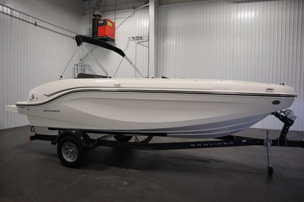 Bayliner 2050 DX - Boats for Sale - Seamagazine