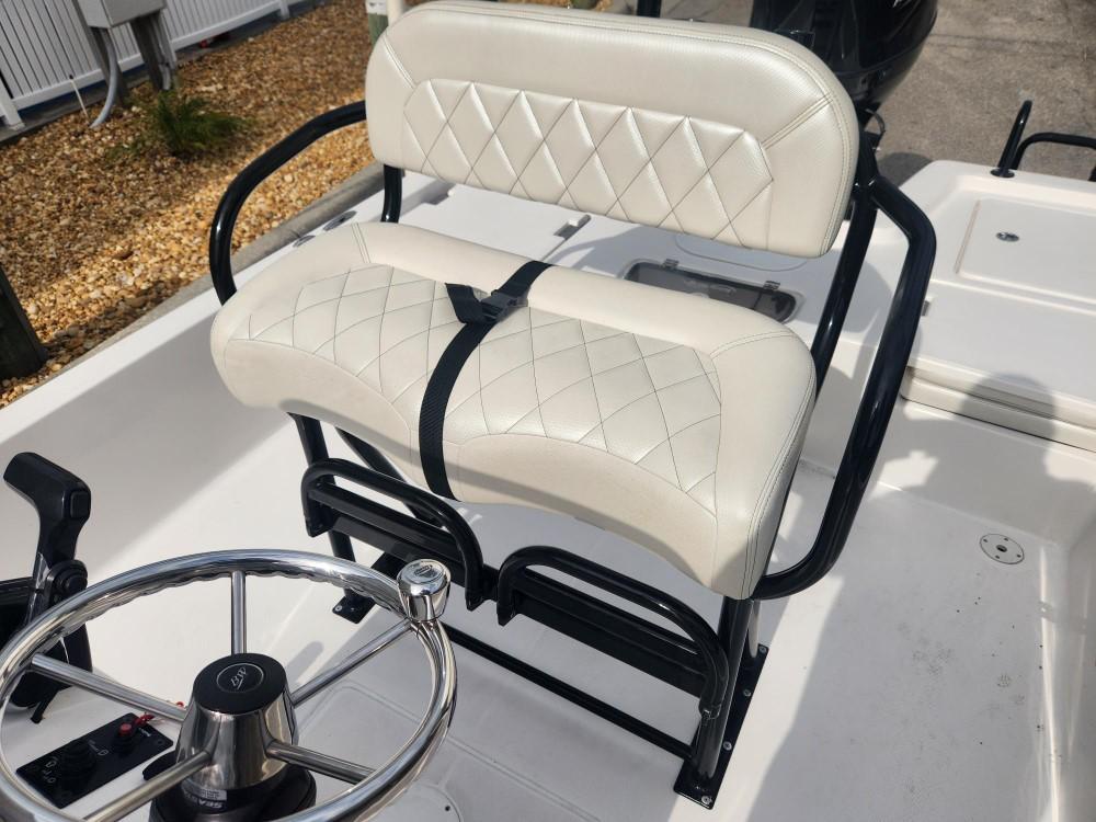 Blue Wave 2200 STL - Boats for Sale - Seamagazine