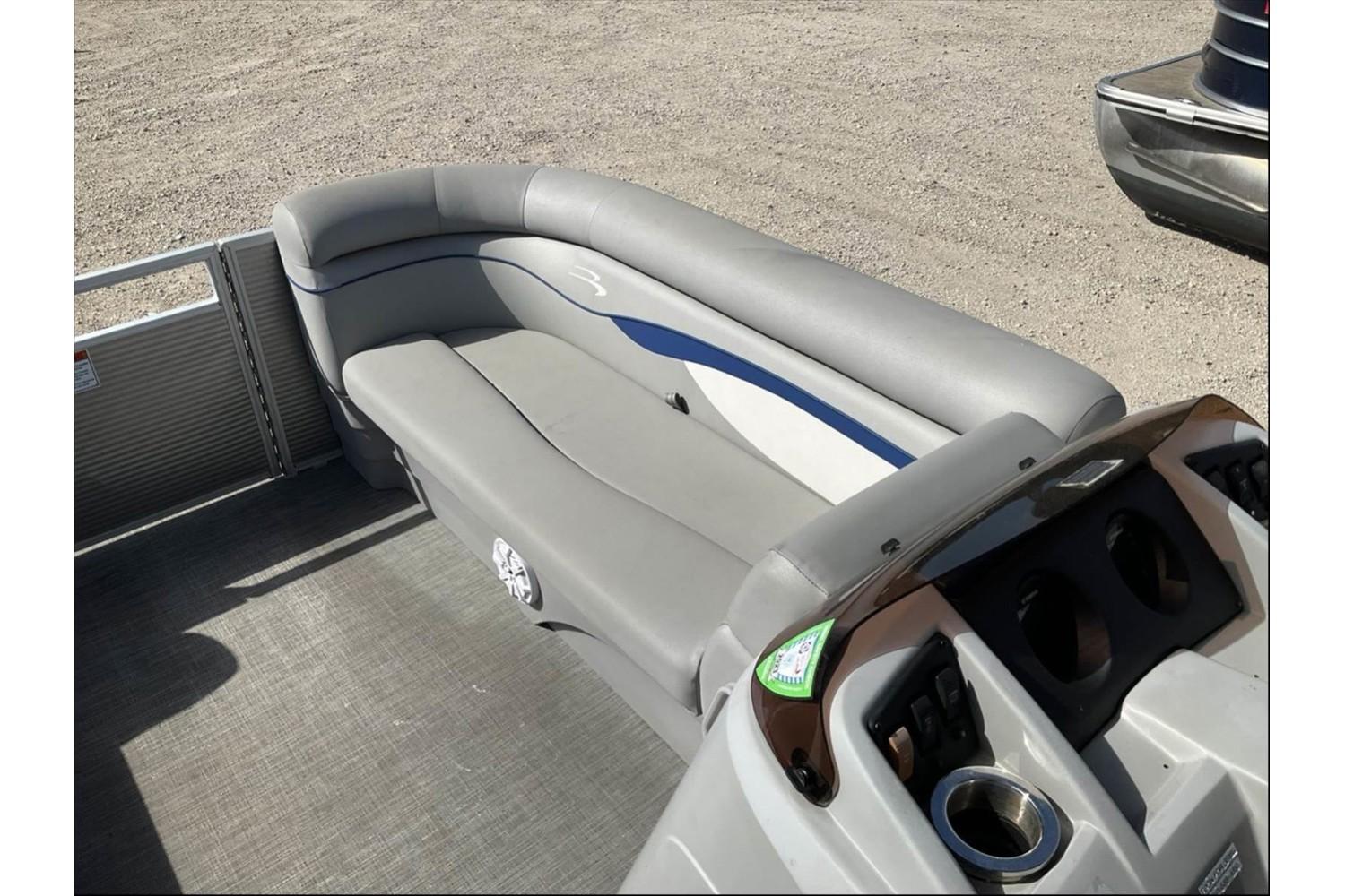 Bennington 22 SSR - Boats for Sale - Seamagazine