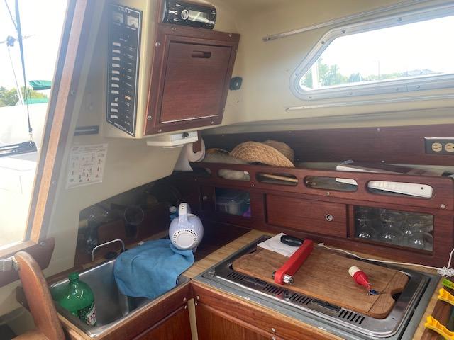 Ericson 27 - Boats for Sale - Seamagazine