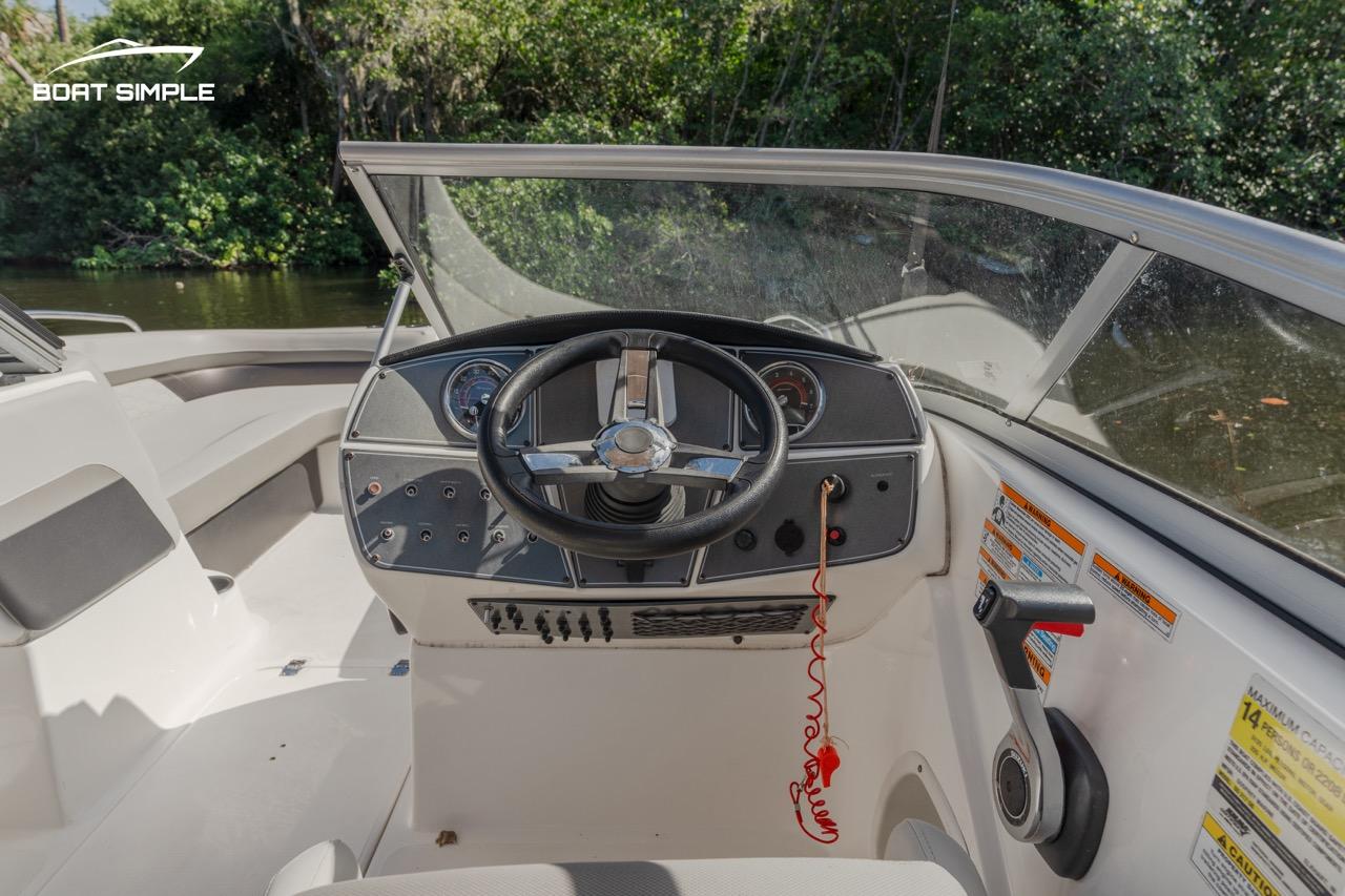 Hurricane 217 SD - Boats for Sale - Seamagazine