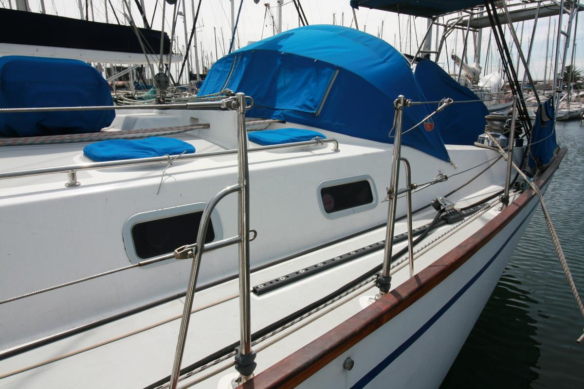 Compass 47 - Boats for Sale - Seamagazine