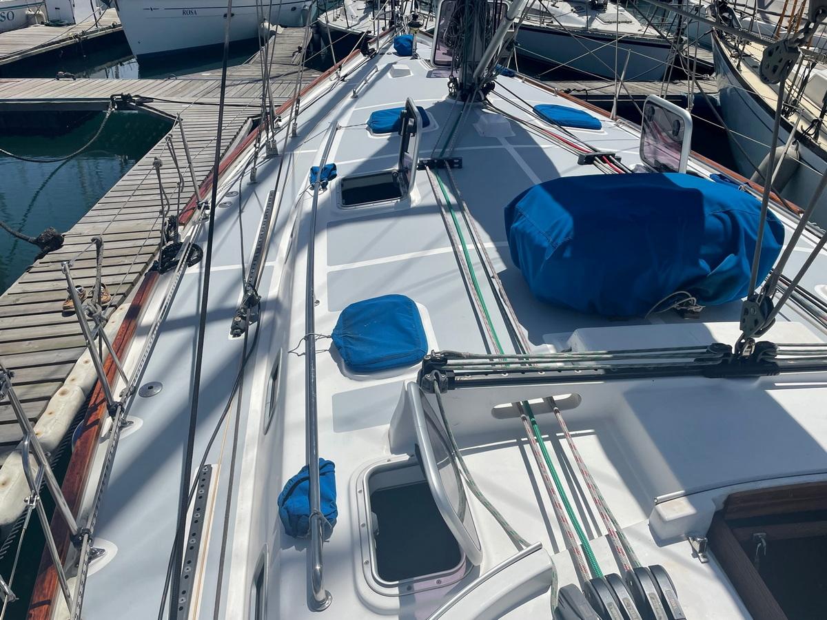 Compass 47 - Boats for Sale - Seamagazine