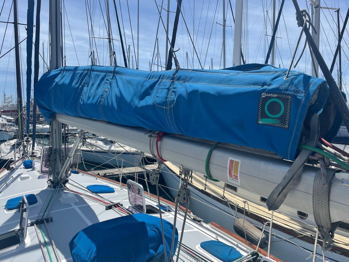 Compass 47 - Boats for Sale - Seamagazine