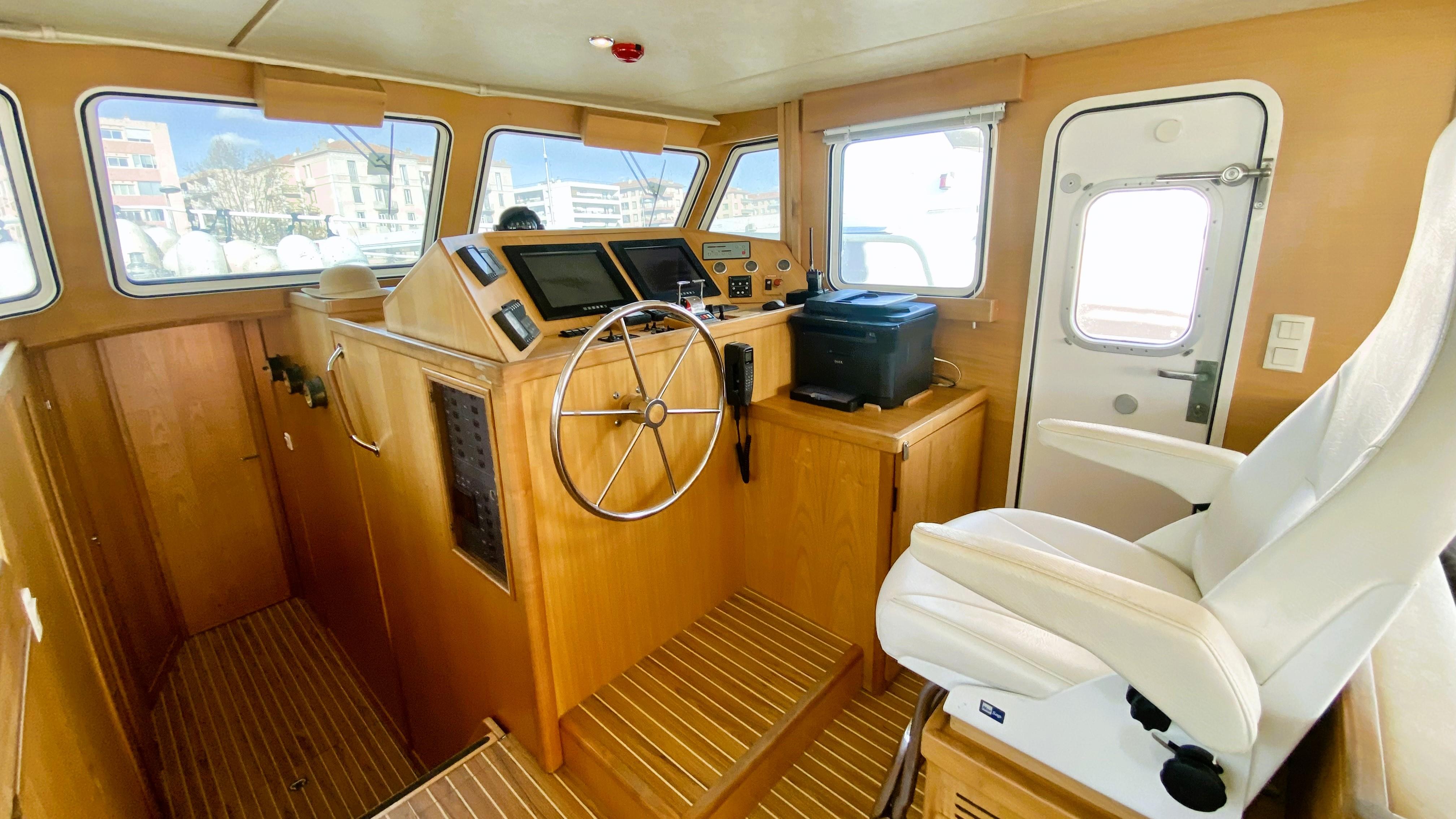 Meta Trawler Flybridge - Boats for Sale - Seamagazine