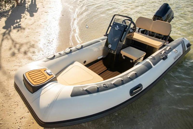 Highfield Classic 380 GT - Boats for Sale - Seamagazine