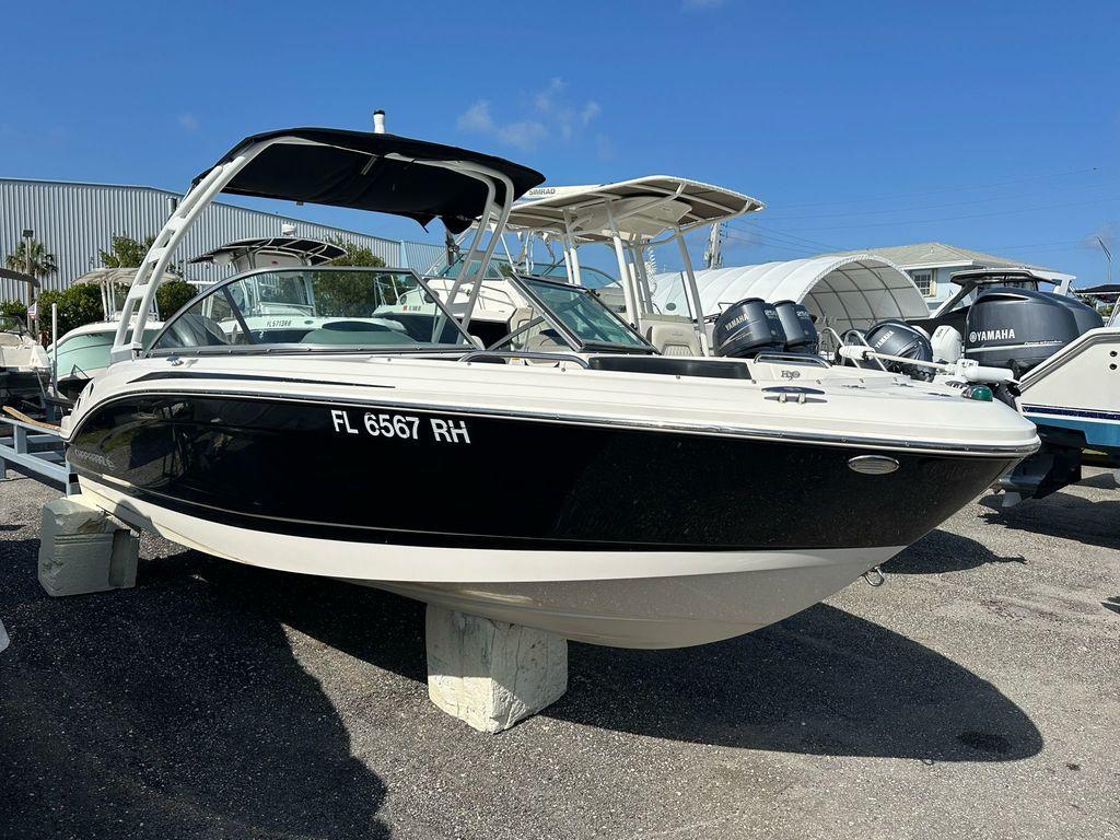 Chaparral 21 H2O OB Sport - Boats for Sale - Seamagazine