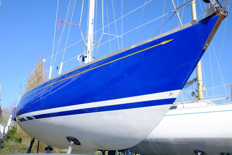 Olympic Carter 37 - Boats for Sale - Seamagazine