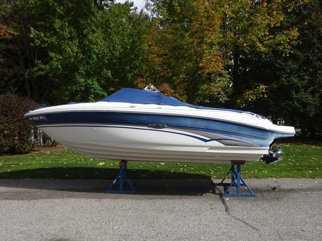 Sea Ray 200 BR Accessible Carousel - Boats for Sale - Seamagazine