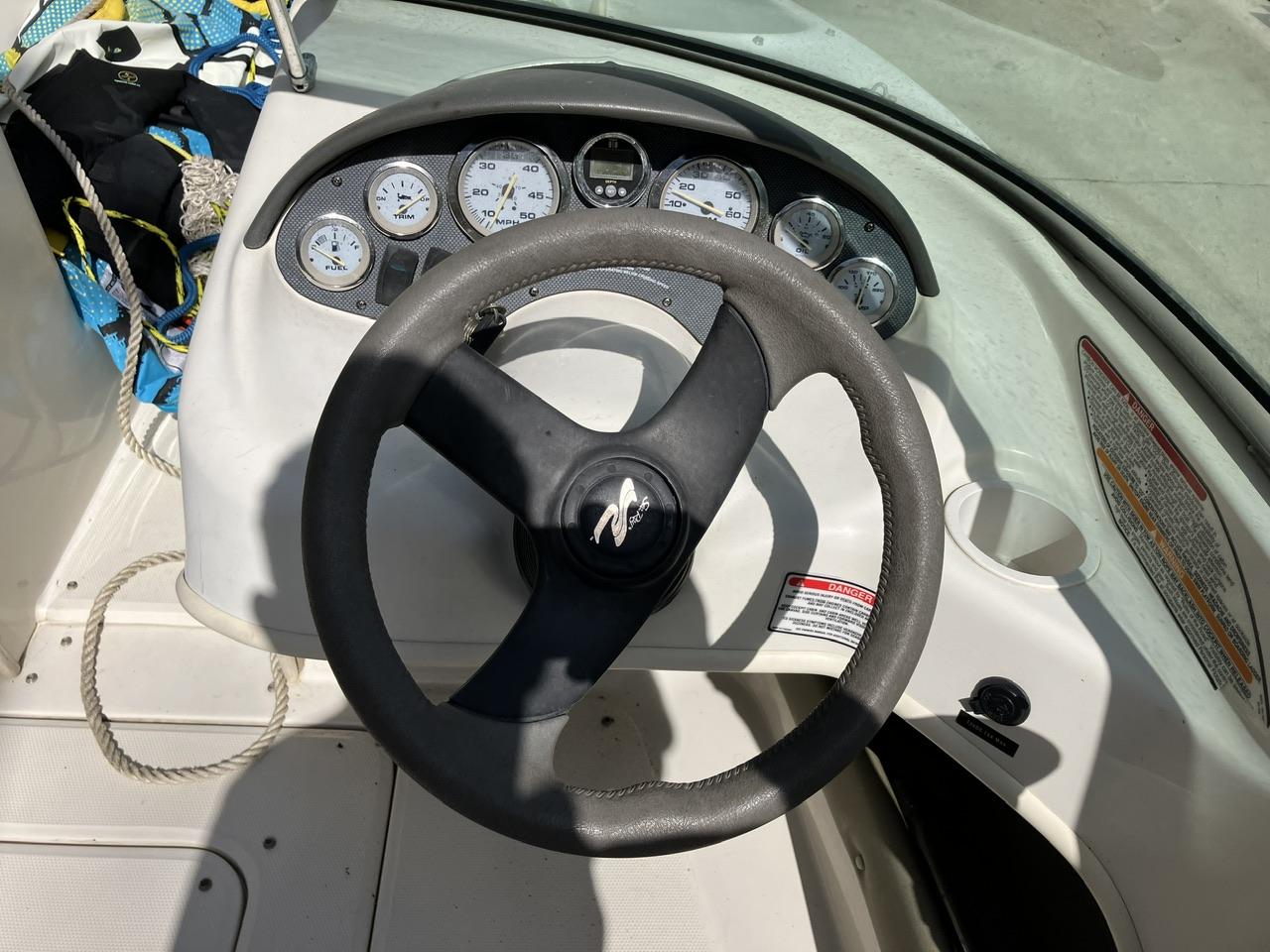 Sea Ray 180 - Boats for Sale - Seamagazine