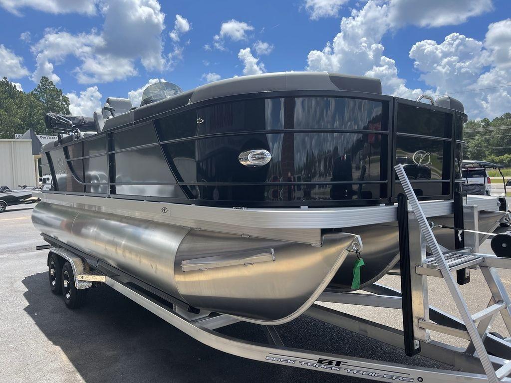 Veranda VR22RC Luxury Tri-Toon - Boats for Sale - Seamagazine