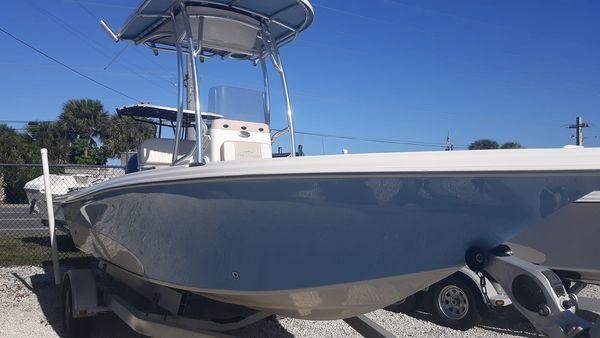 Sea Chaser 21 LX - Boats for Sale - Seamagazine