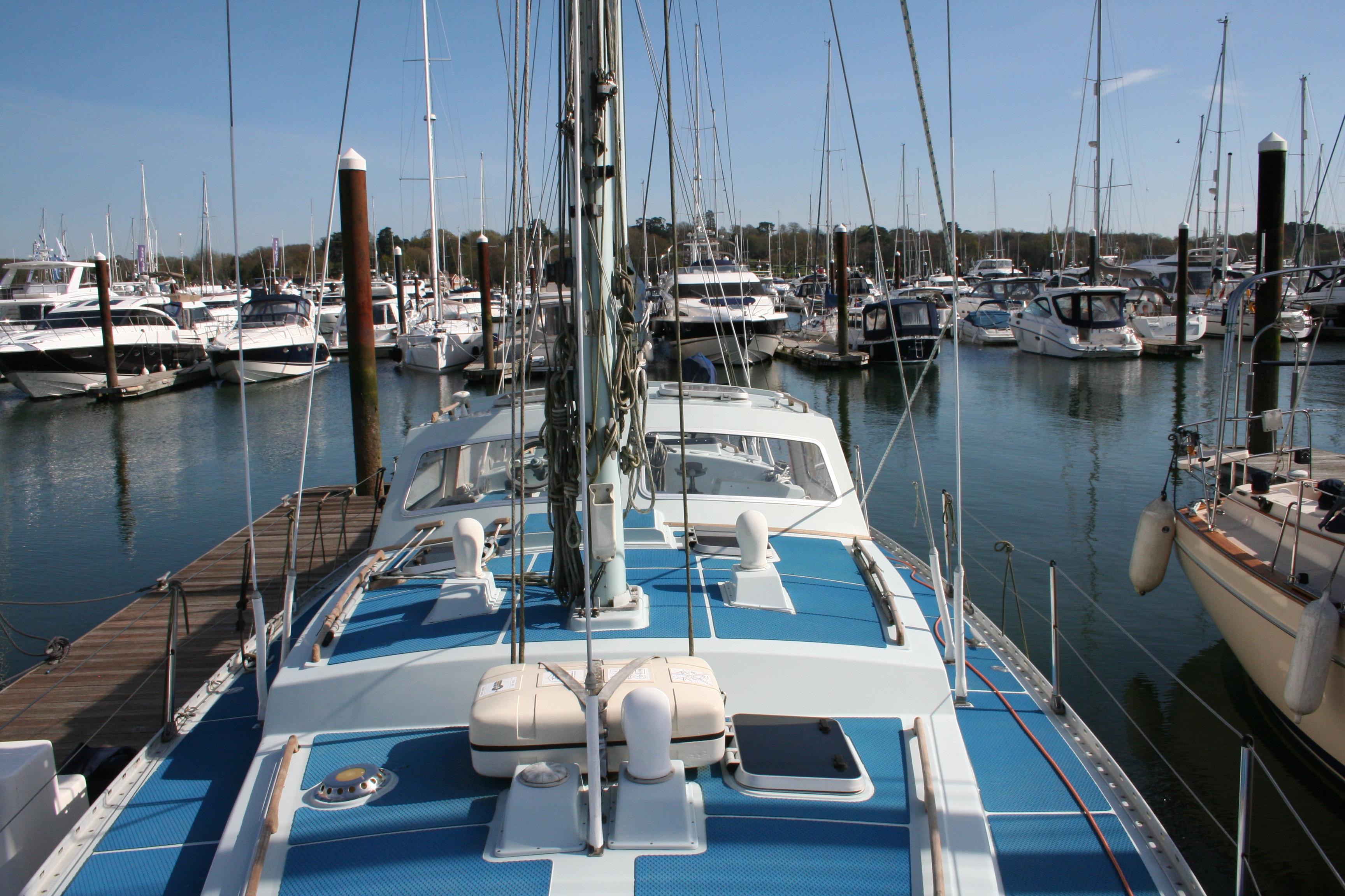 Moody 42 Ketch - Boats for Sale - Seamagazine