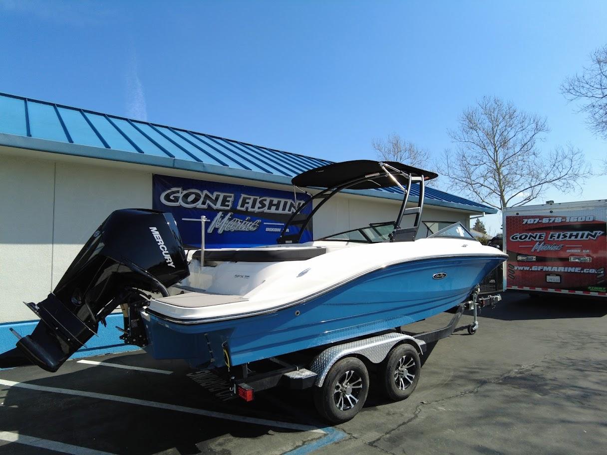 Sea Ray SPX 210 OB - Boats for Sale - Seamagazine