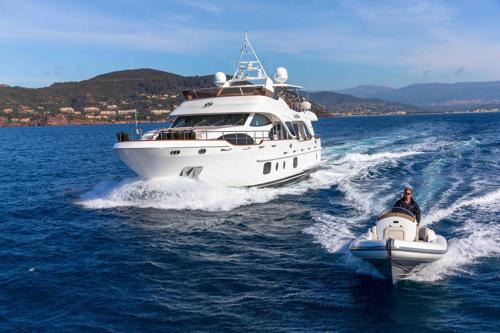 Benetti Legend 85 - Boats for Sale - Seamagazine