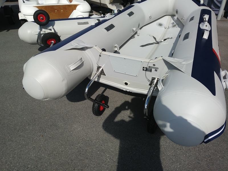 Honwave air rib transom wheels - Boats for Sale - Seamagazine