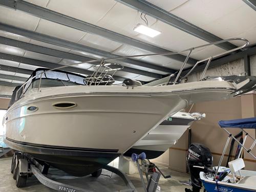Sea Ray 300 Weekender - Boats for Sale - Seamagazine