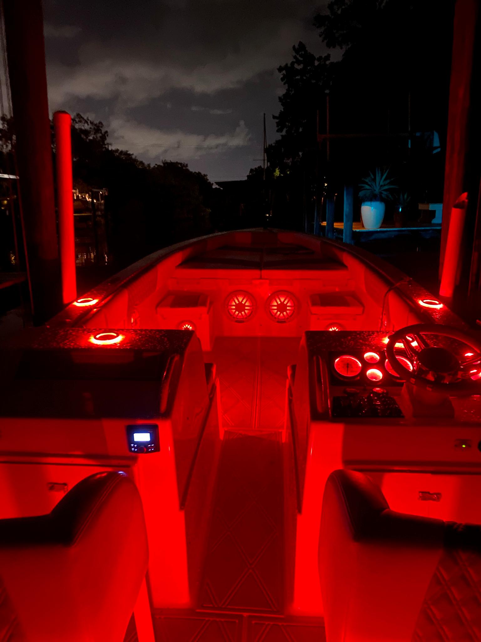 Rabco 28 Reefer - Boats for Sale - Seamagazine