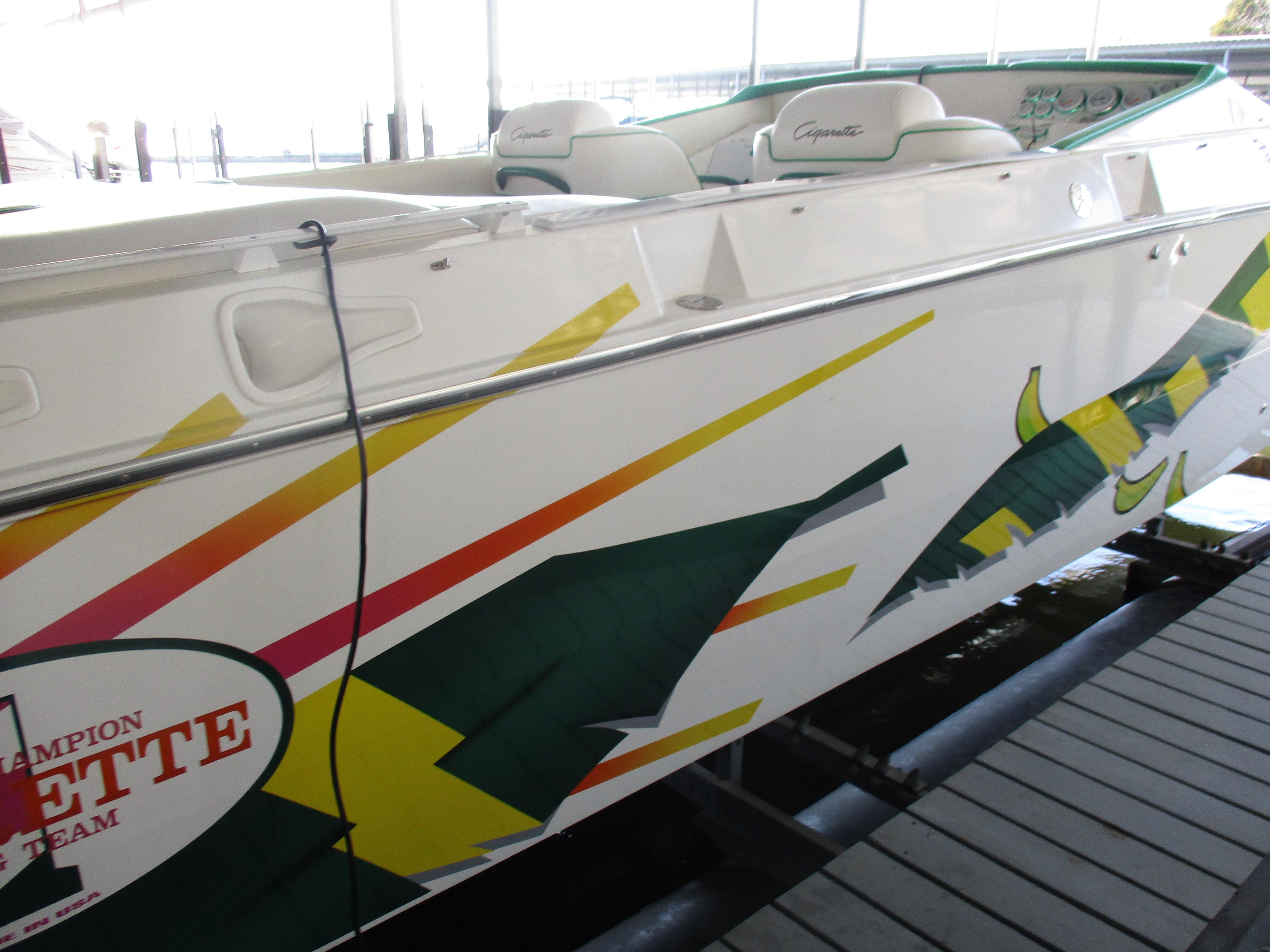 Cigarette 38 Top Gun - Boats for Sale - Seamagazine
