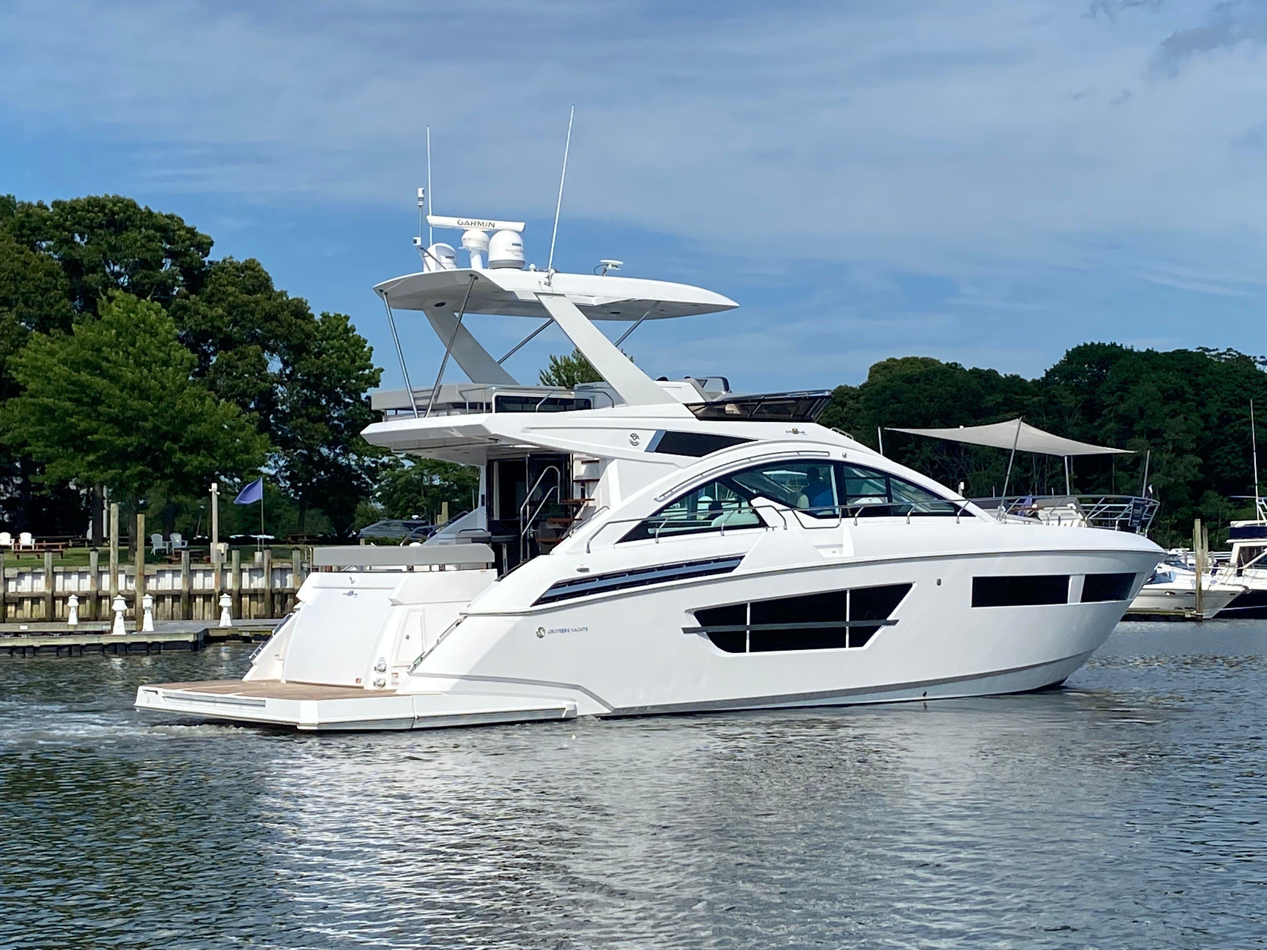 Cruisers Yachts 60 Fly - Boats for Sale - Seamagazine
