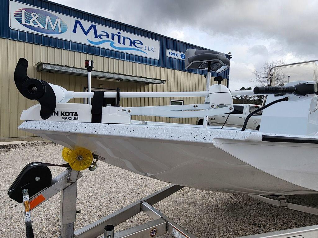 Xpress H190B - Boats for Sale - Seamagazine