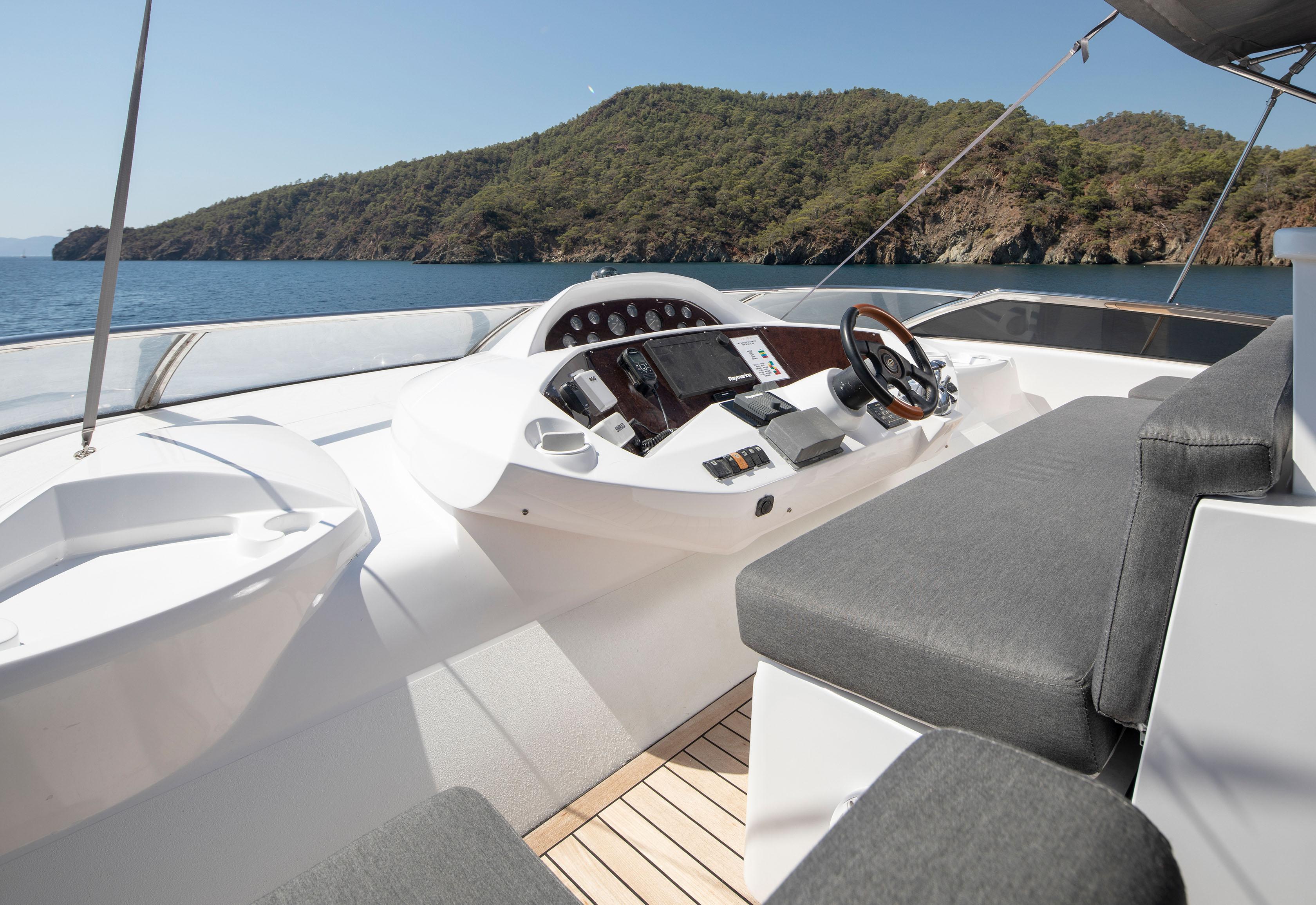 Sunseeker 94 Yacht - Boats for Sale - Seamagazine