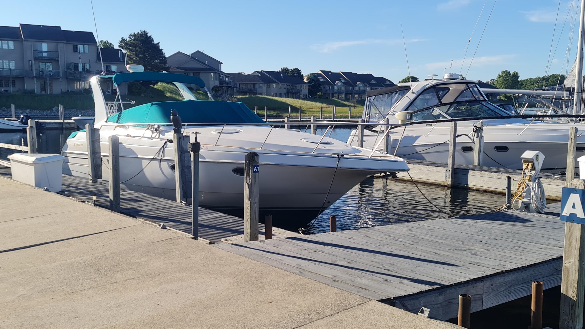 Cruisers Yachts 340 Express - Seamagazine