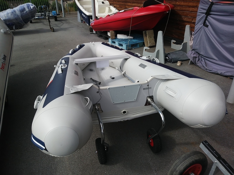 Honwave with Fitted Honwave launching wheels - Boats for Sale - Seamagazine